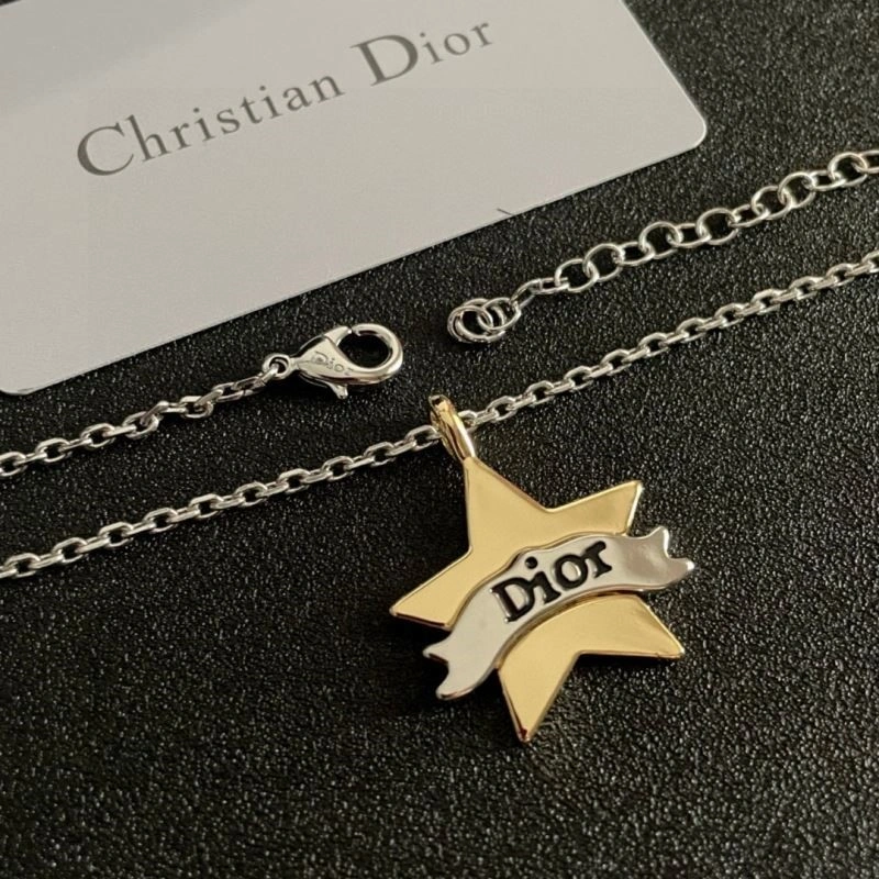 Discounted Christian Dior Necklaces