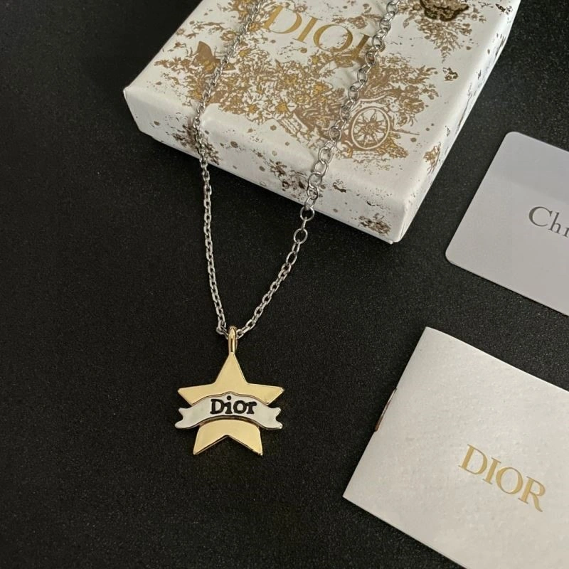 Discounted Christian Dior Necklaces
