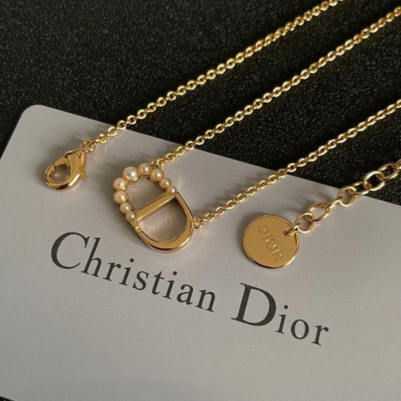 Economical Christian Dior Necklaces