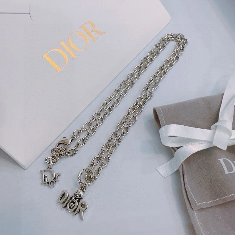 Top match Christian Dior Necklaces