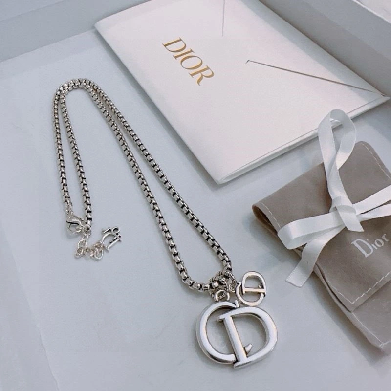 High accuracy Christian Dior Necklaces
