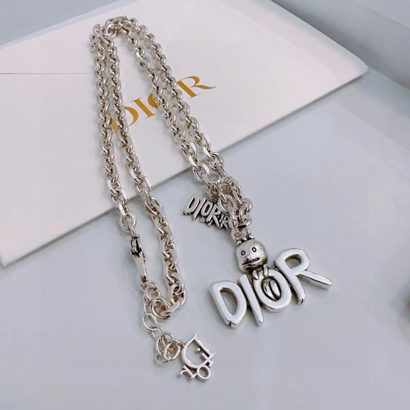 Top match Christian Dior Necklaces