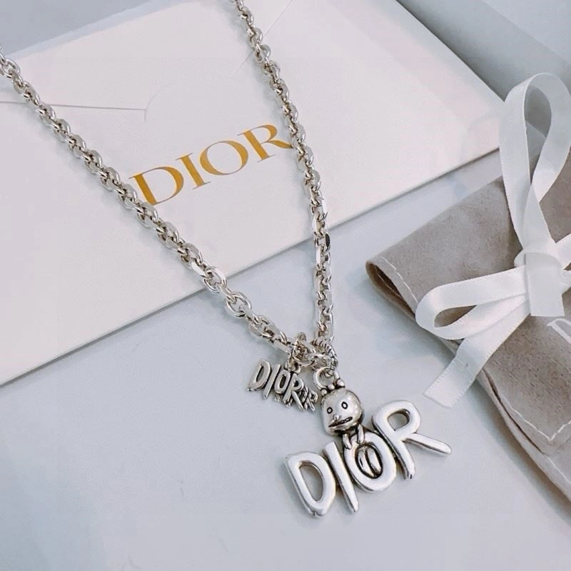 Top match Christian Dior Necklaces