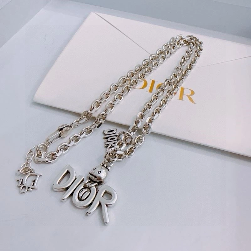 Top match Christian Dior Necklaces