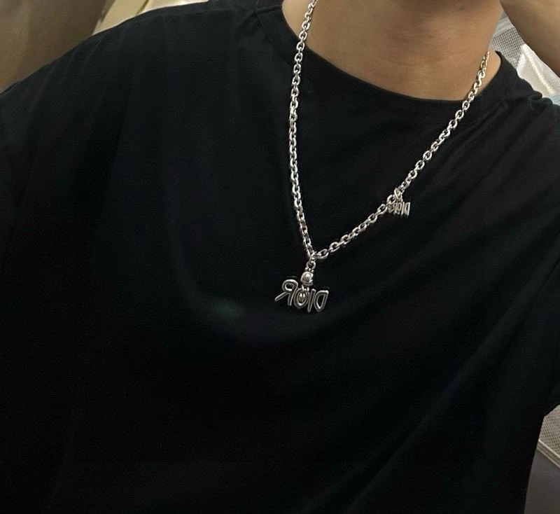 Top match Christian Dior Necklaces