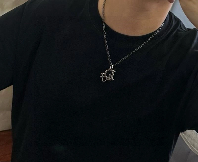 Exact replica Christian Dior Necklaces