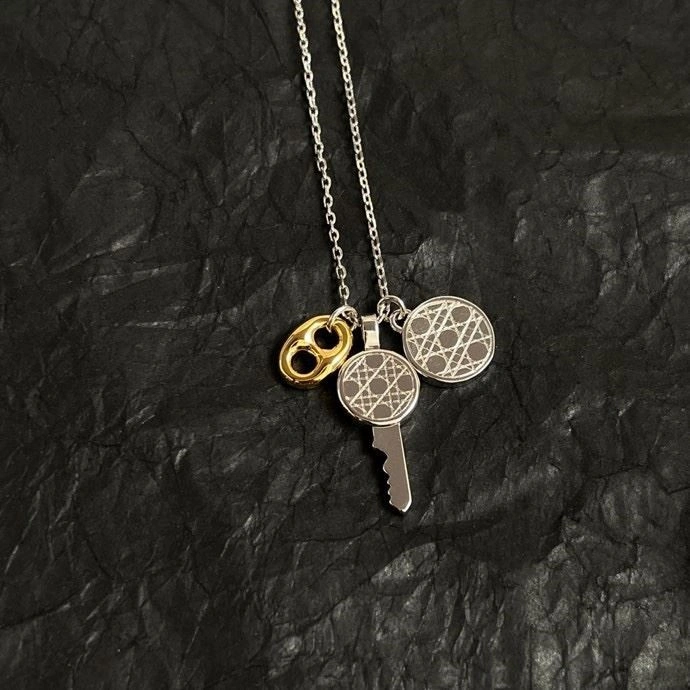 1:1 copy Christian Dior Necklaces