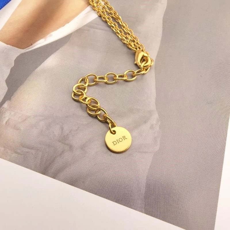 High fidelity Christian Dior Necklaces