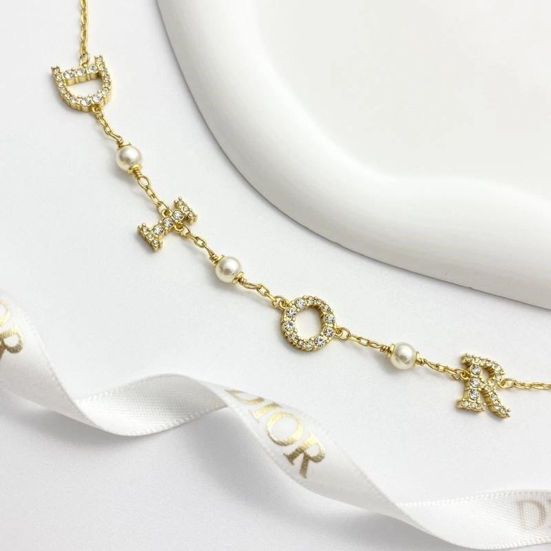 Top mirror Christian Dior Necklaces