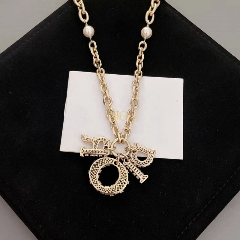 Top mirror Christian Dior Necklaces