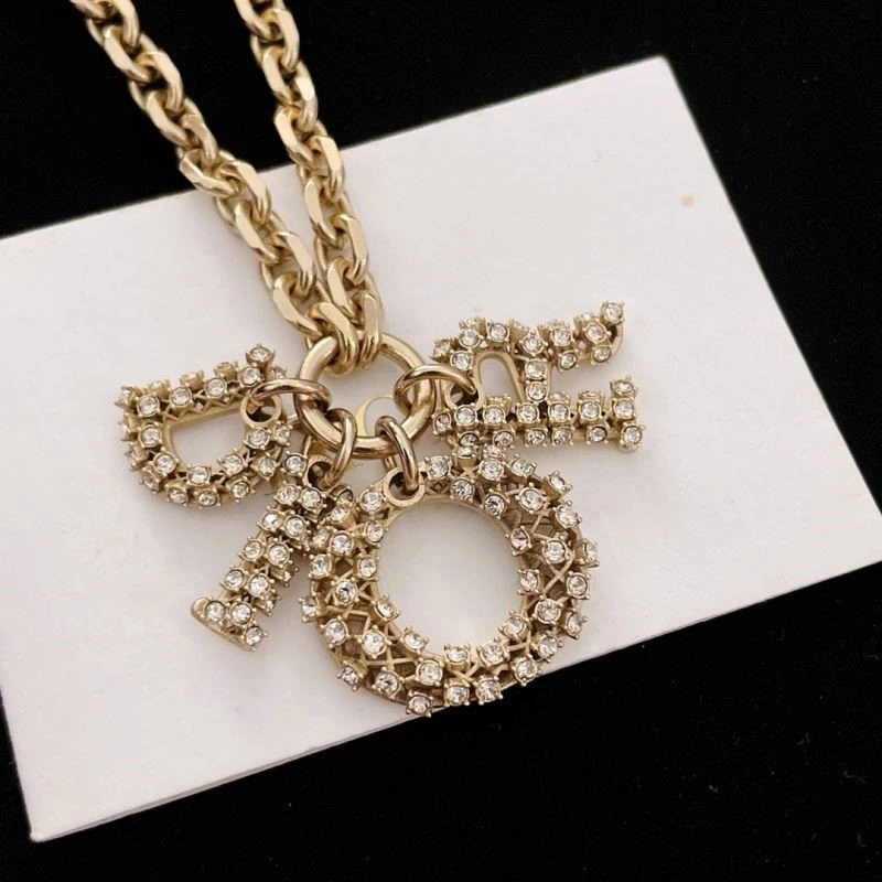 Top mirror Christian Dior Necklaces