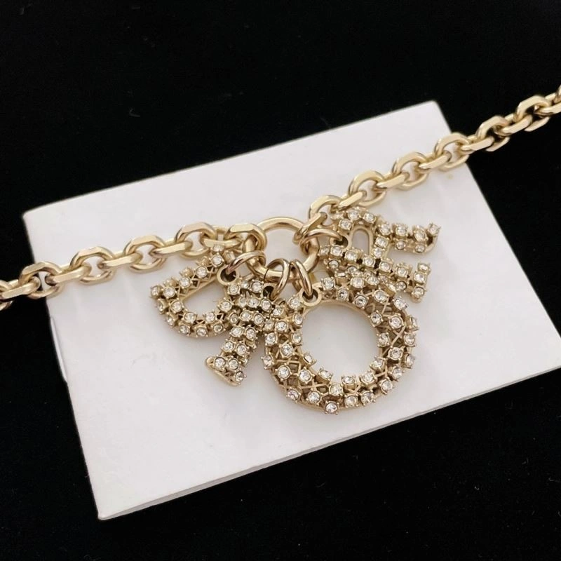 Top mirror Christian Dior Necklaces