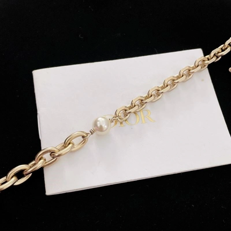 Top mirror Christian Dior Necklaces