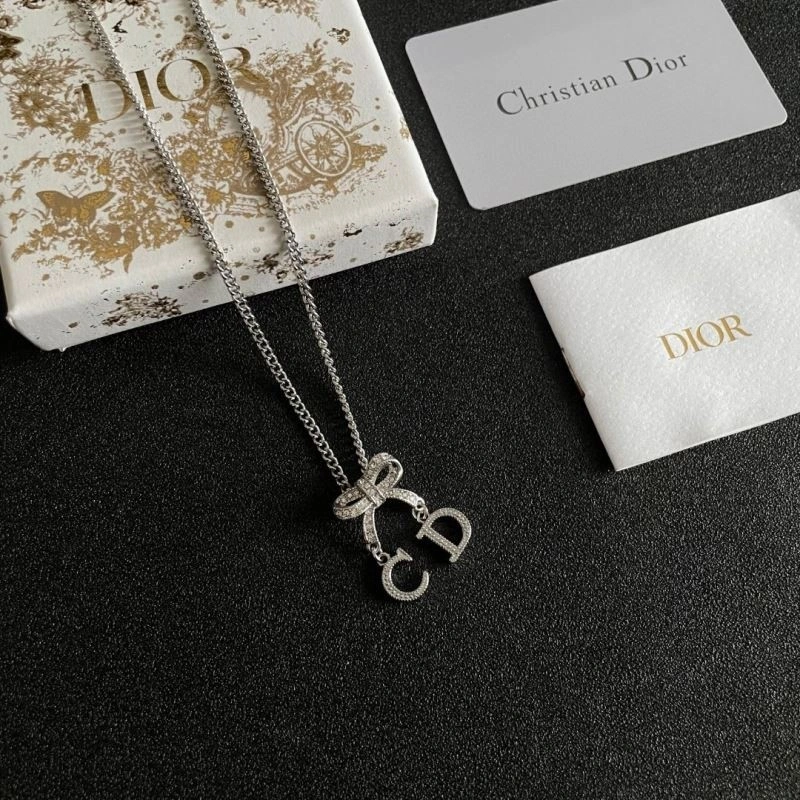 Discounted Christian Dior Necklaces