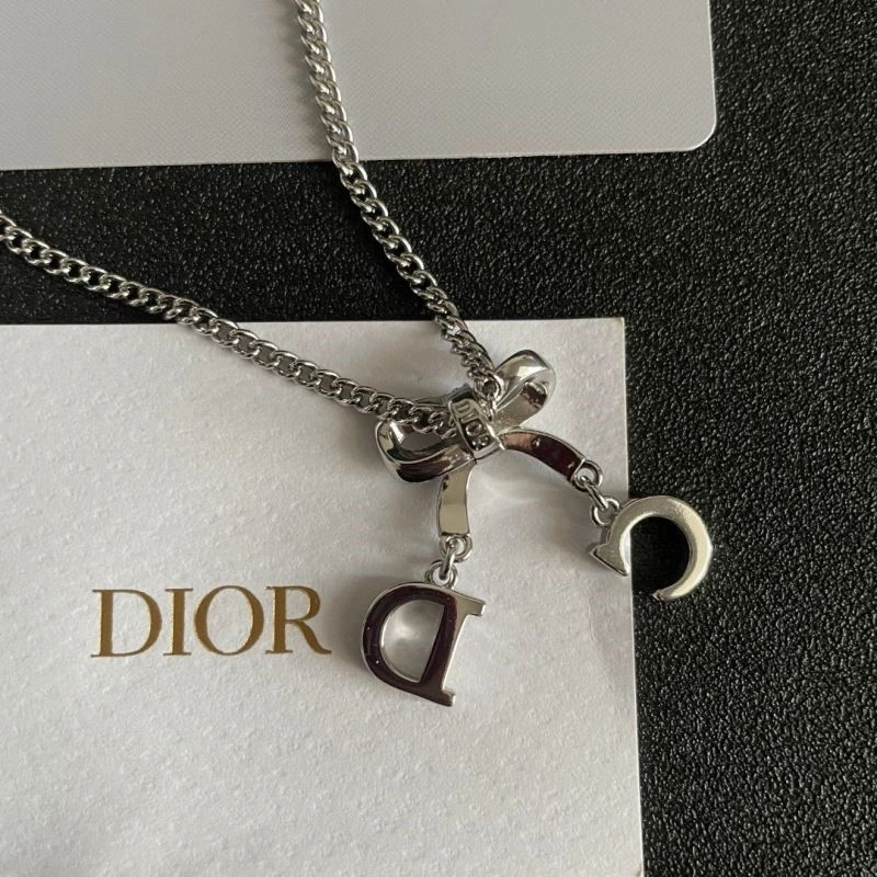 Discounted Christian Dior Necklaces