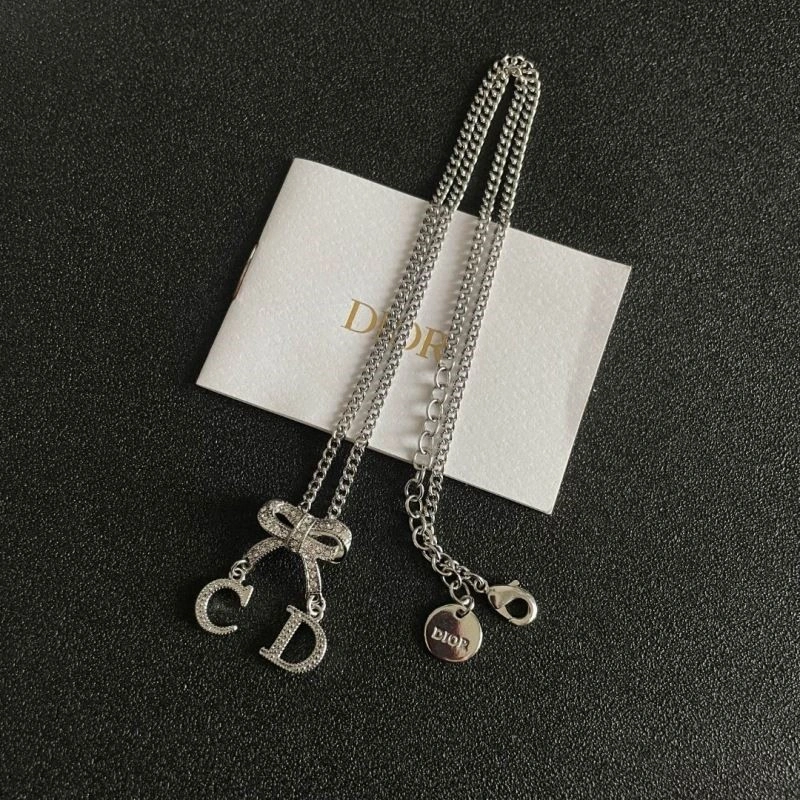 Discounted Christian Dior Necklaces