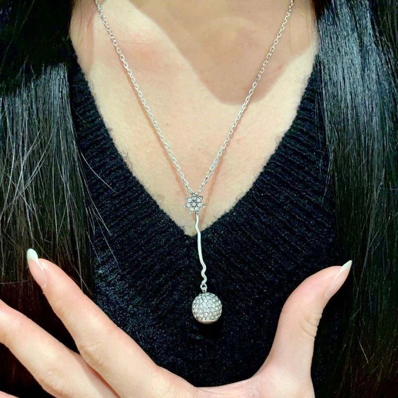 High accuracy Christian Dior Necklaces