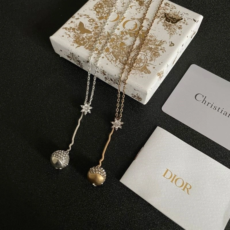 Discounted Christian Dior Necklaces