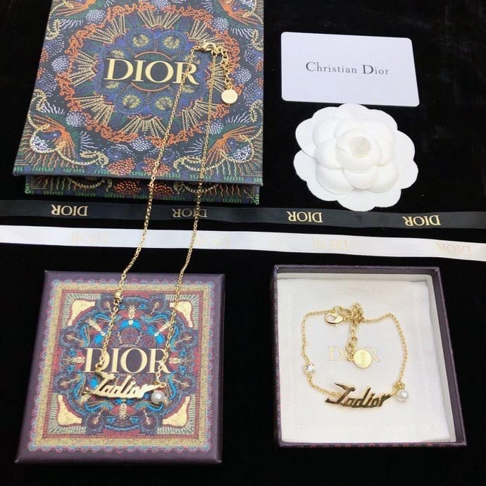 Indistinguishable Christian Dior Necklaces