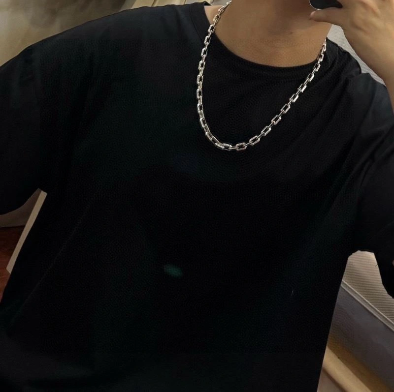 Factory-made Christian Dior Necklaces