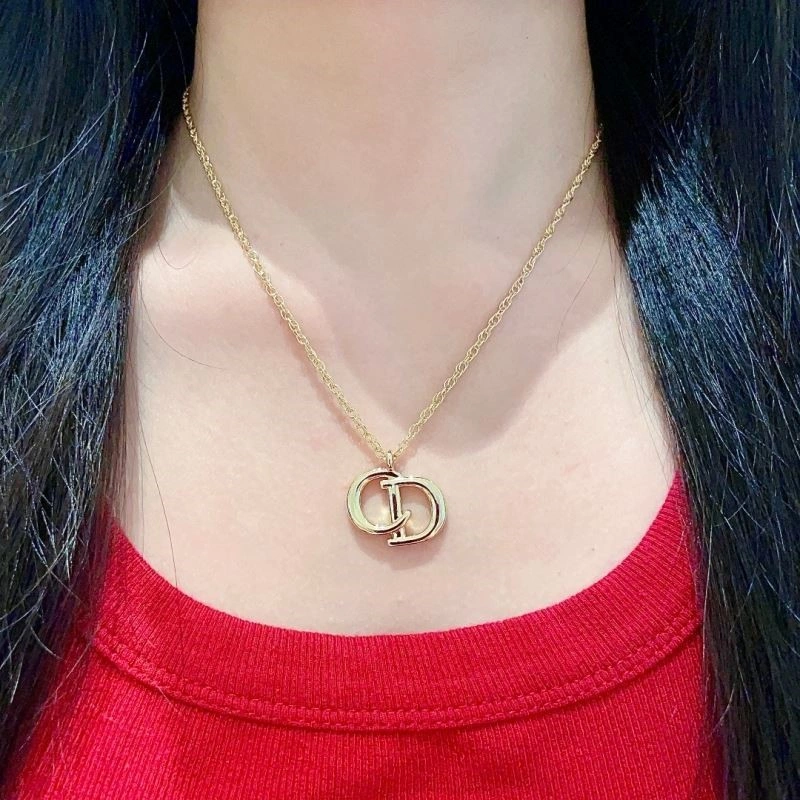 Official Christian Dior Necklaces