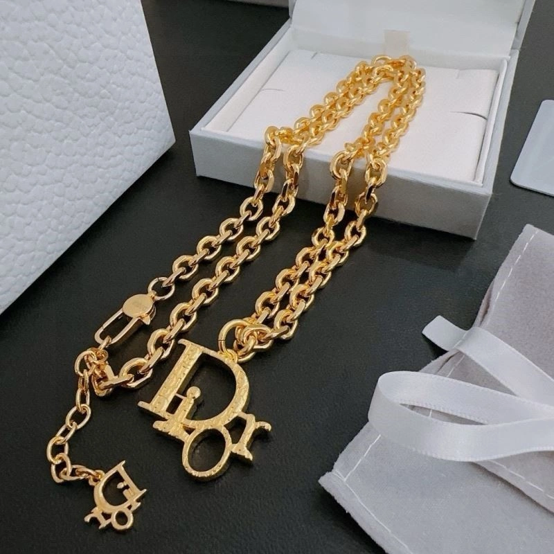 Economical Christian Dior Necklaces