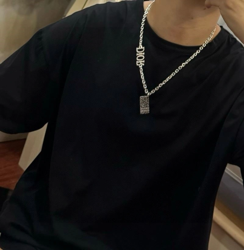 Inexpensive Christian Dior Necklaces