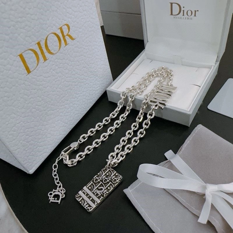 Inexpensive Christian Dior Necklaces