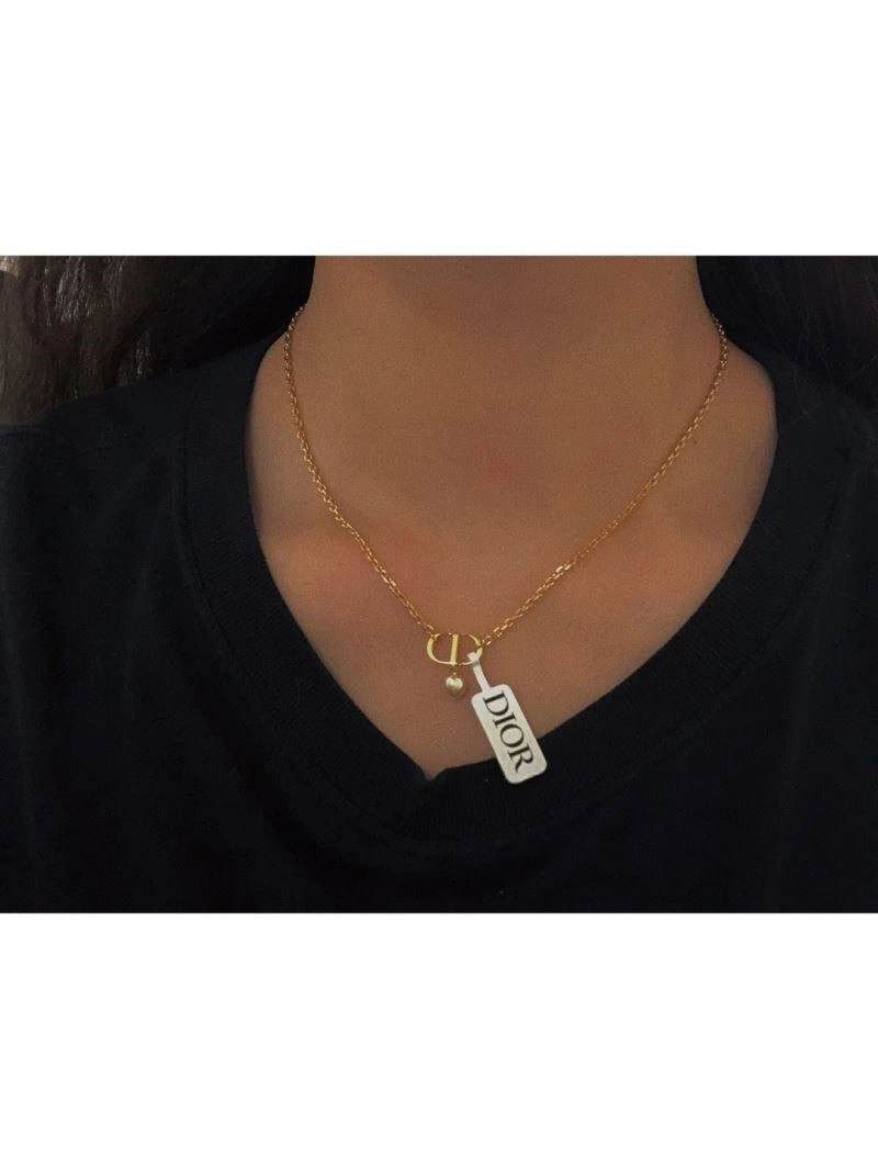 Top match Christian Dior Necklaces