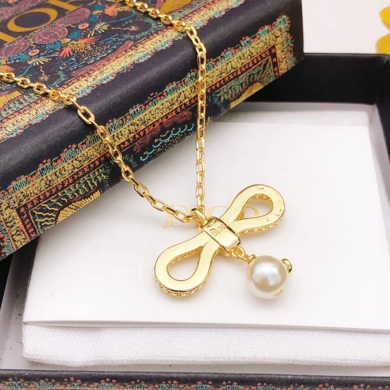 Factory-made Christian Dior Necklaces