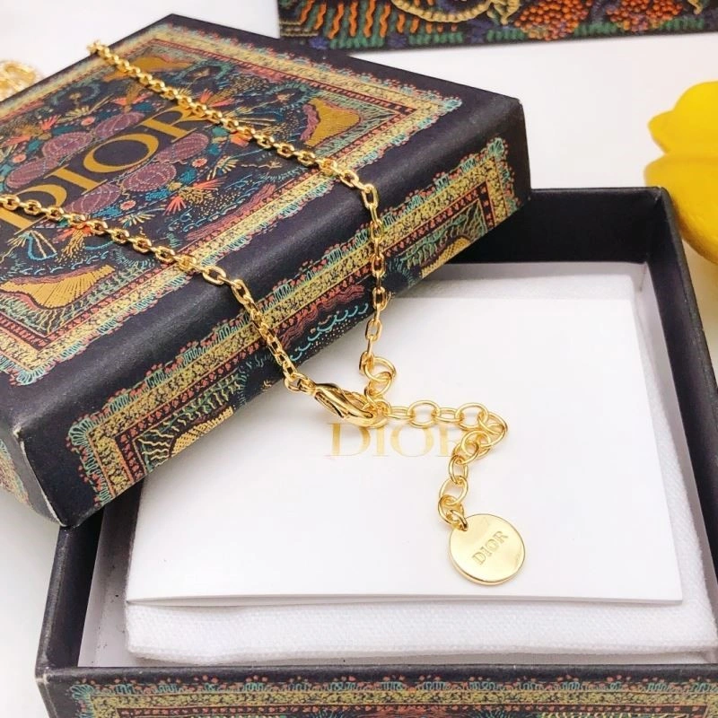 Factory-made Christian Dior Necklaces