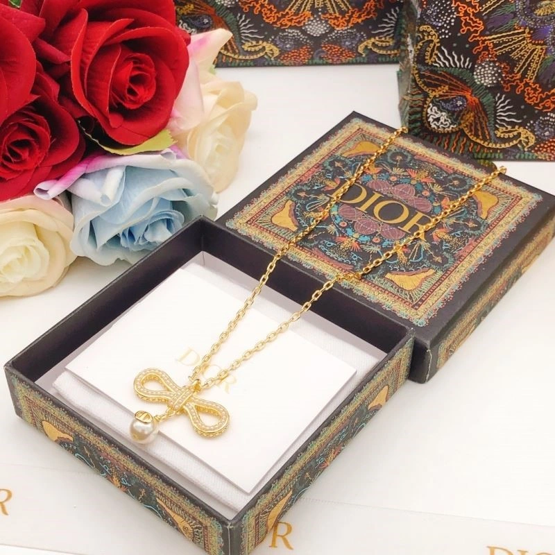 Factory-made Christian Dior Necklaces
