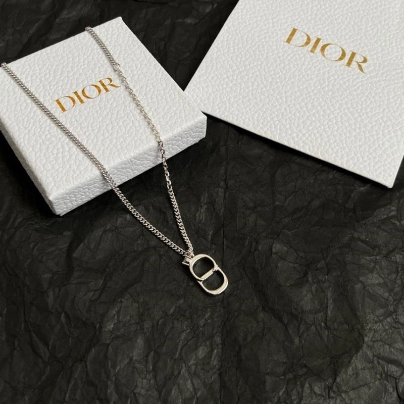 Cut-rate Christian Dior Necklaces