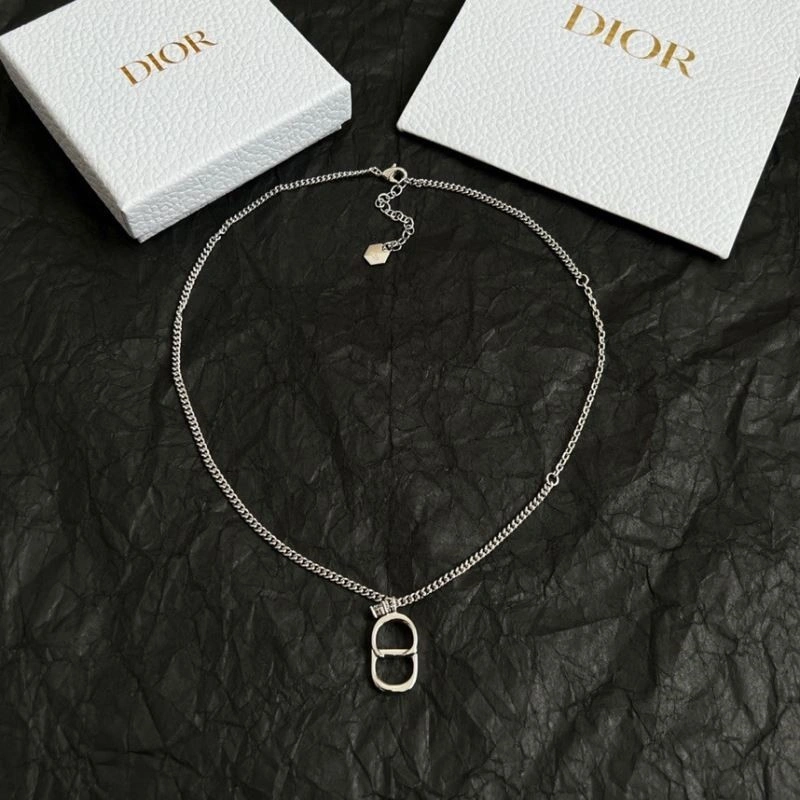 Cut-rate Christian Dior Necklaces