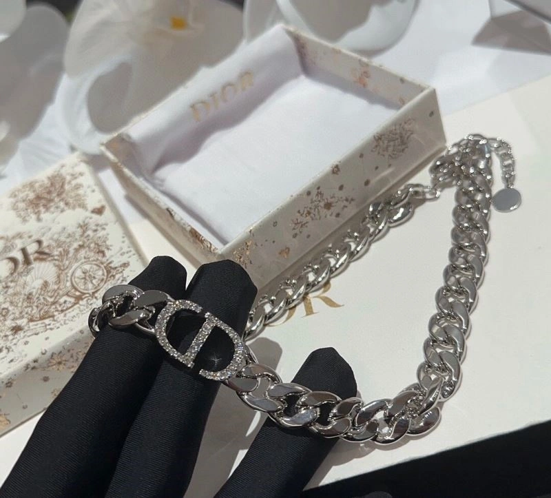 Discounted Christian Dior Necklaces