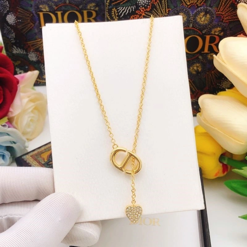 High fidelity Christian Dior Necklaces