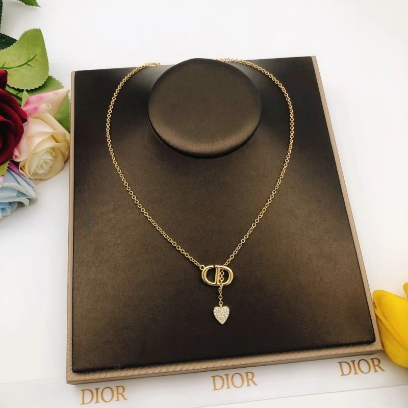 High fidelity Christian Dior Necklaces