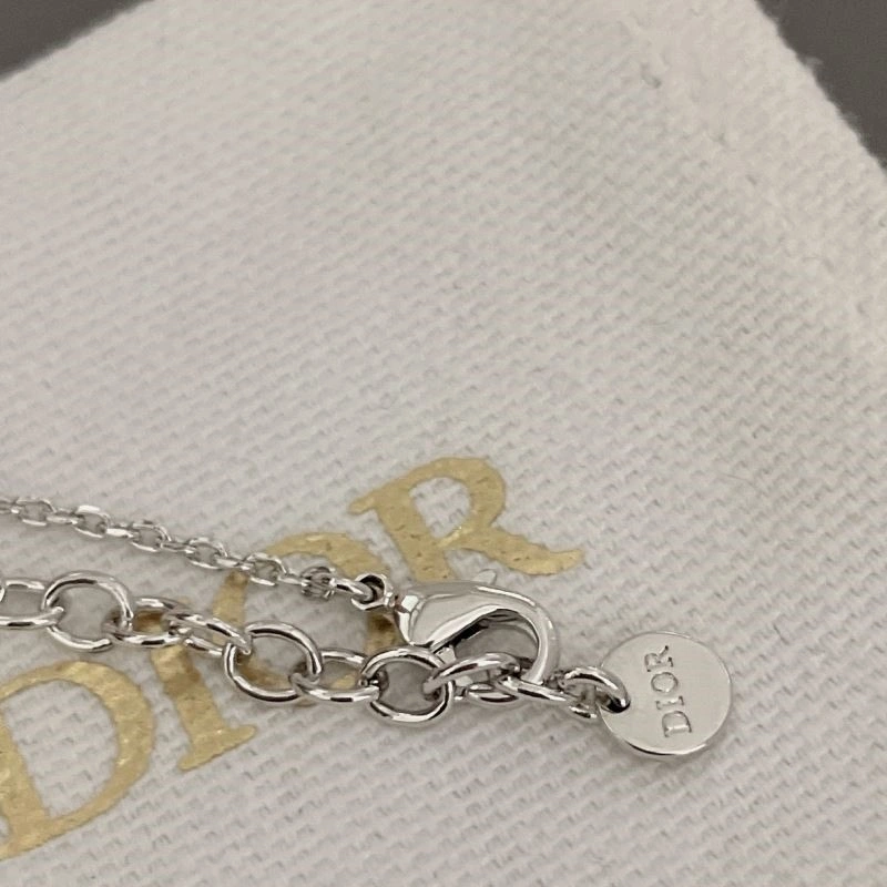 High fidelity Christian Dior Necklaces