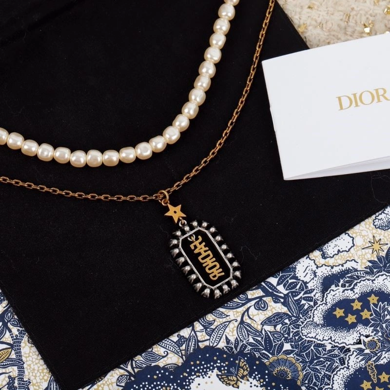 Top mirror Christian Dior Necklaces