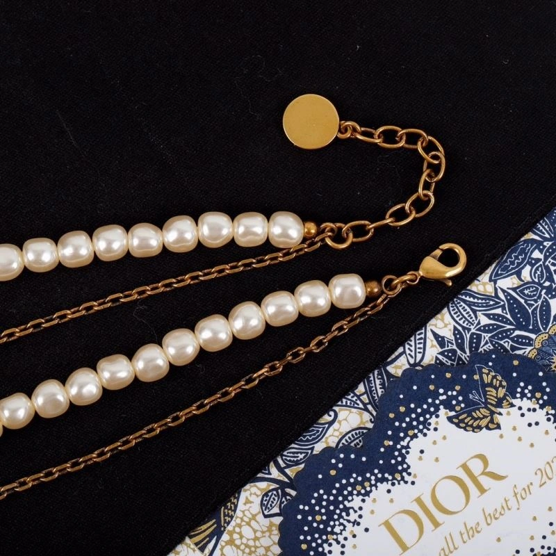 Top mirror Christian Dior Necklaces