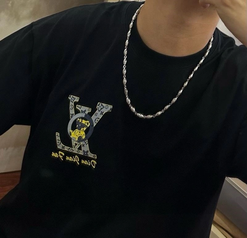 Budget-friendly Christian Dior Necklaces