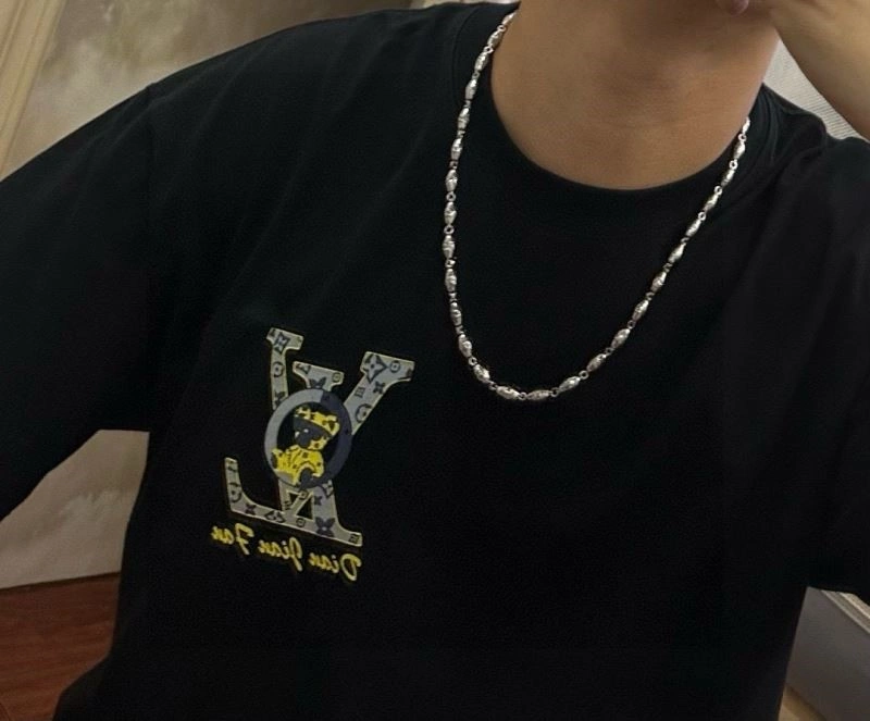 Budget-friendly Christian Dior Necklaces