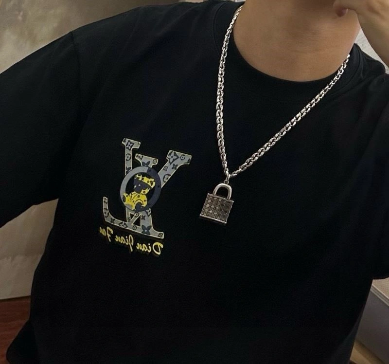 Bargain Christian Dior Necklaces