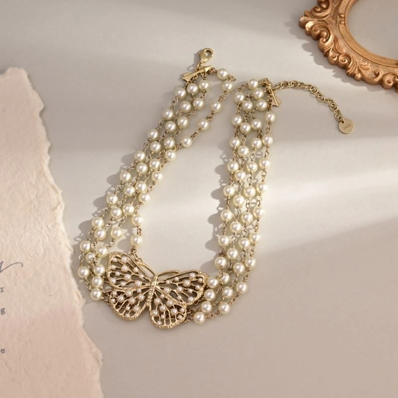 Top mirror Christian Dior Necklaces