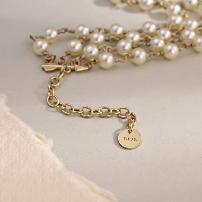 Top mirror Christian Dior Necklaces