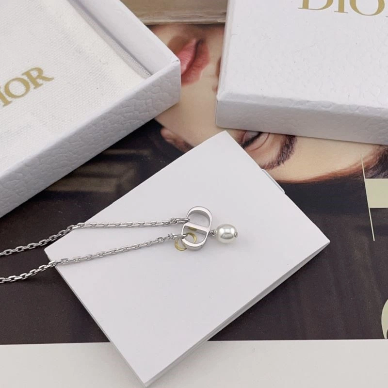 Exact replica Christian Dior Necklaces
