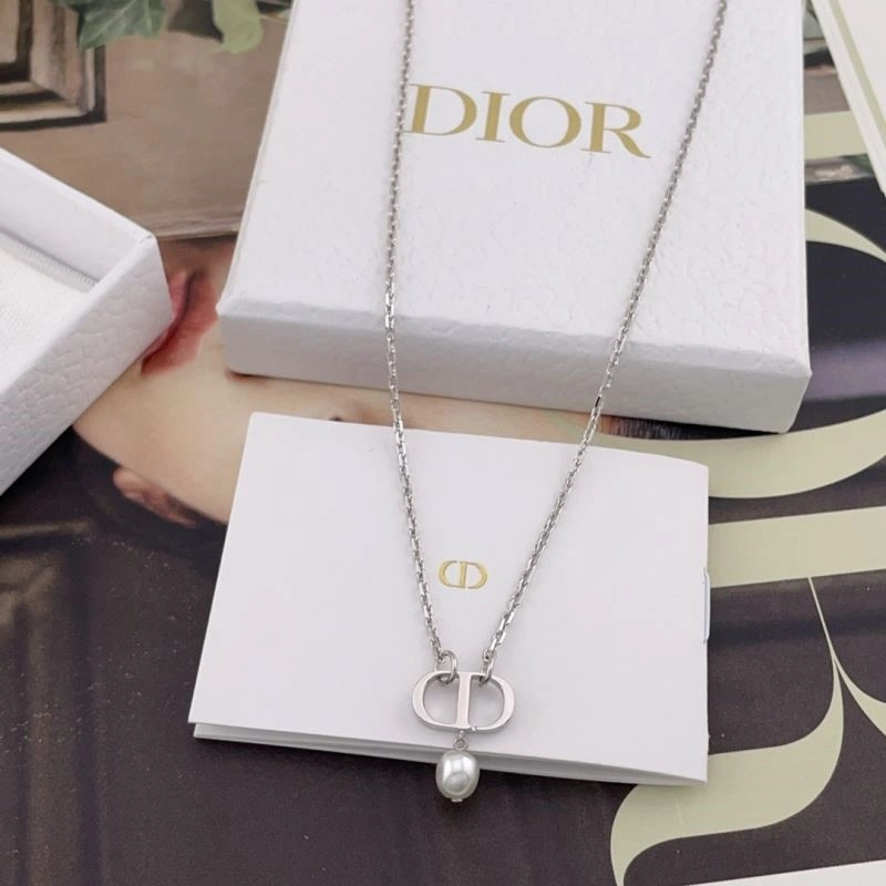 Exact replica Christian Dior Necklaces