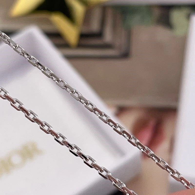 Exact replica Christian Dior Necklaces