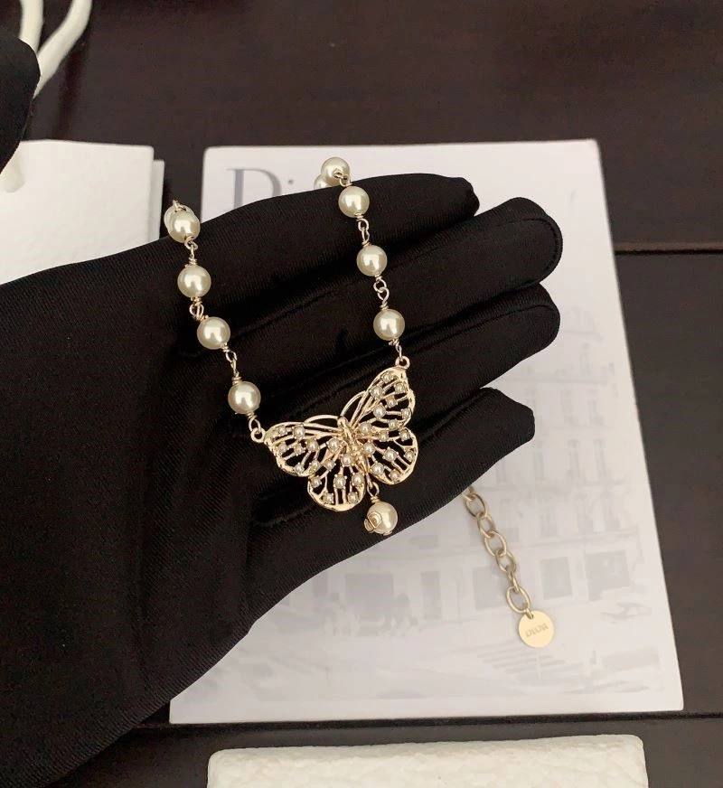 Reasonably priced Christian Dior Necklaces