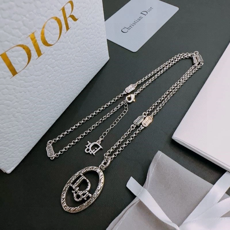 Official Christian Dior Necklaces